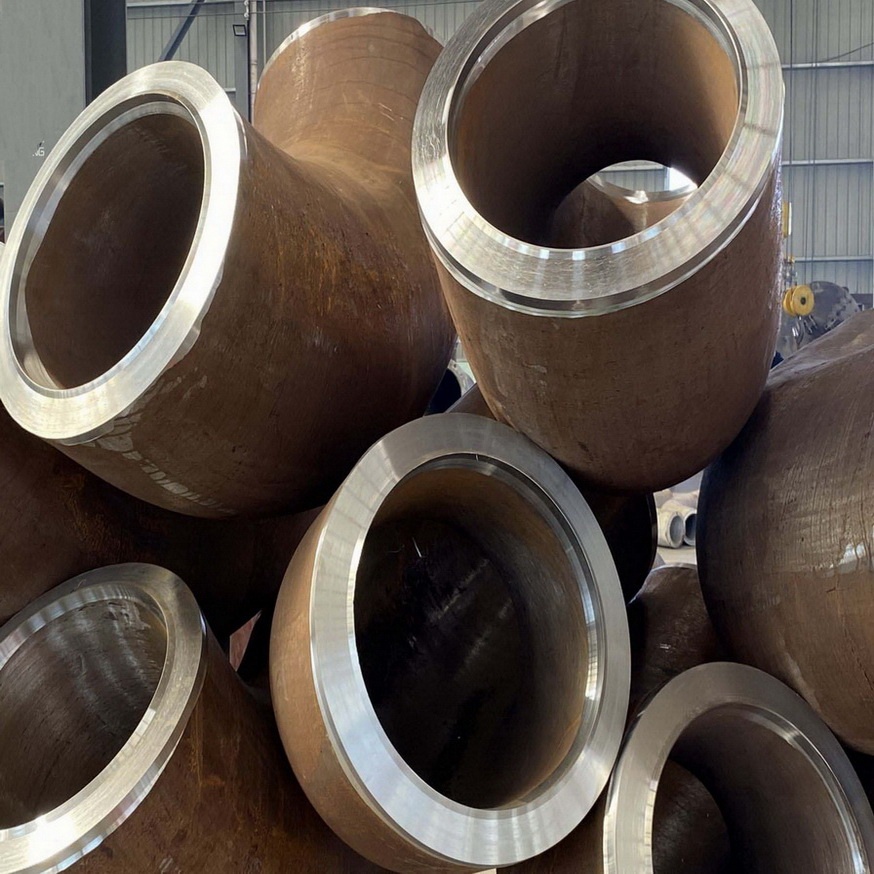 Heavy pressure elbow